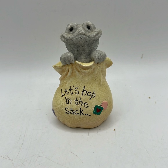 quarry critters | Accents | Quarry Critters Lets Hop In The Sack Frog ...